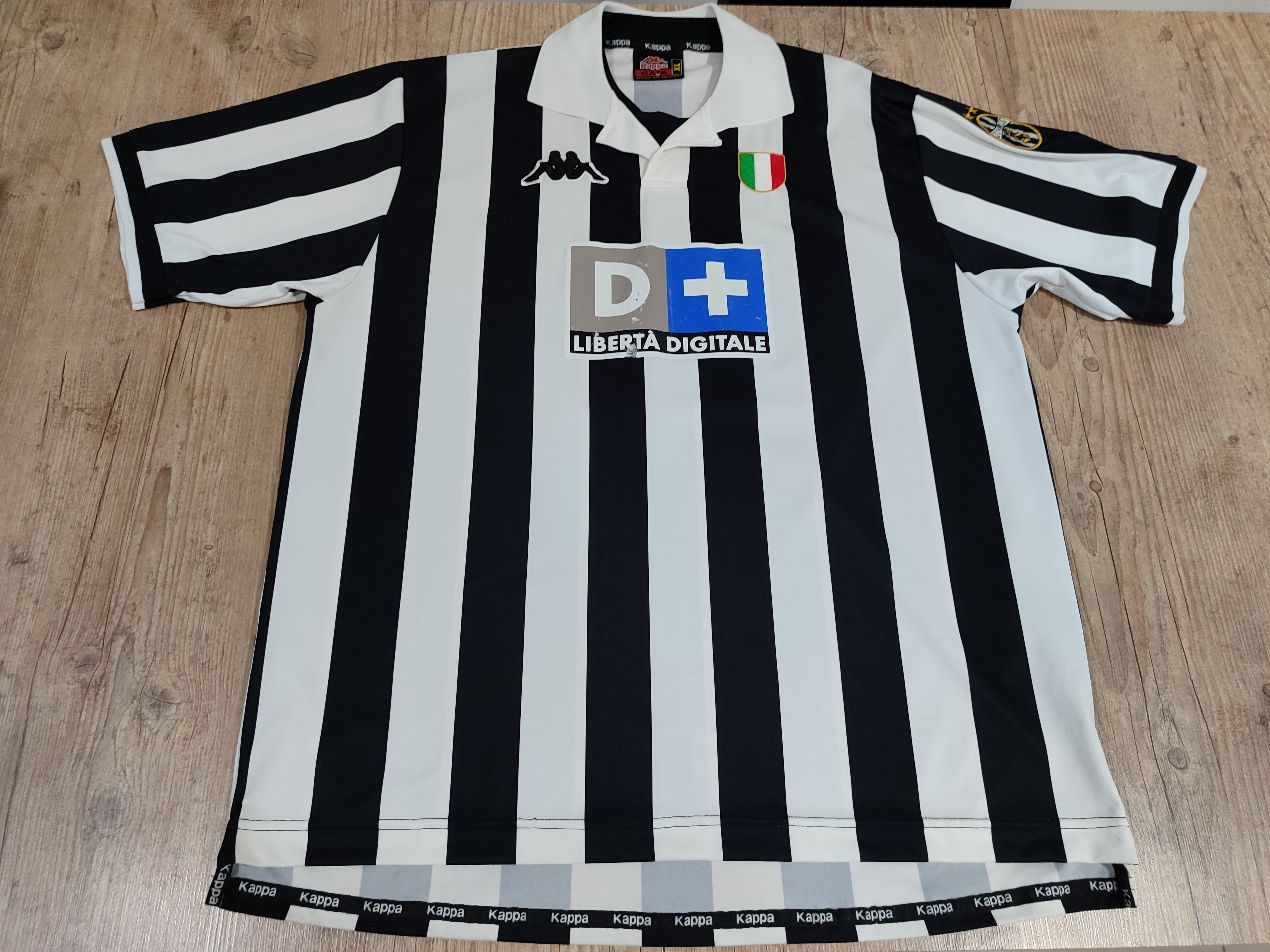 Espetacular Camisa Juventus - Itália - 1998/1999 - Usada em Jogo ...